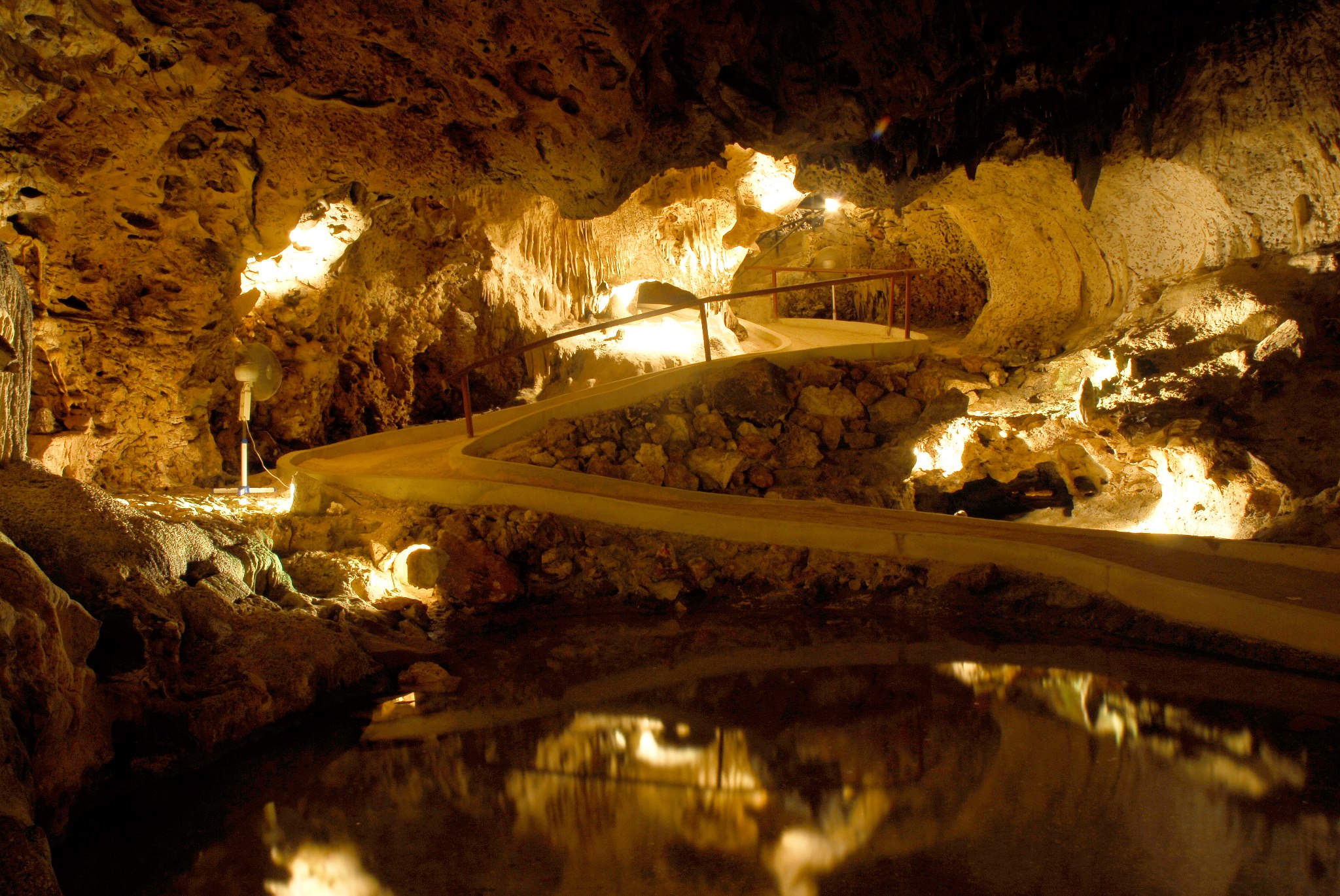 Hato Caves grotten op Curaçao ⋆ locatie, informatie & foto's op Curaçaogids
